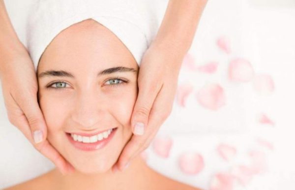 Pore & Acne – Deluxe Cosmetic Center